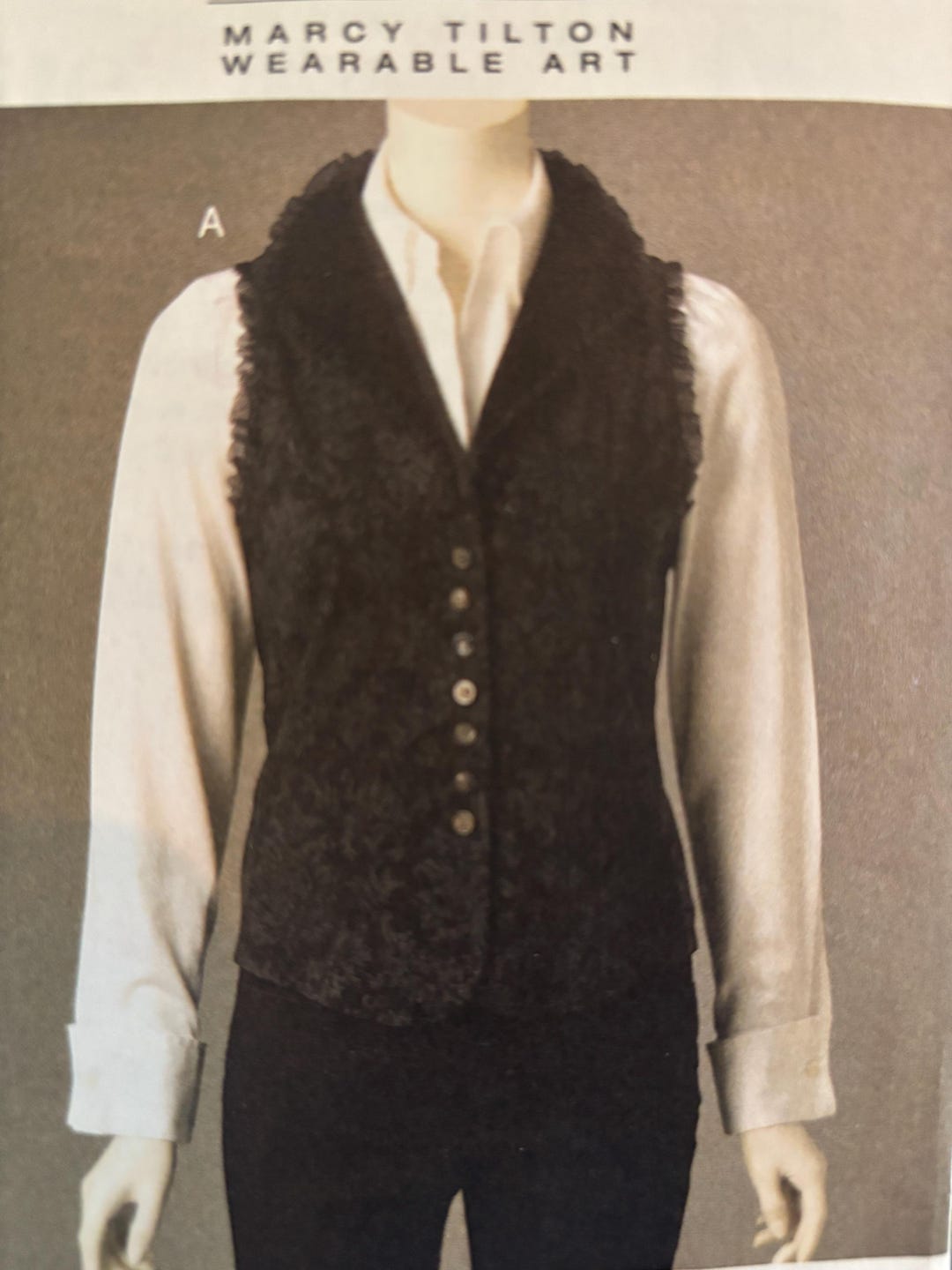 Fantastic Vest Pattern by Marcy Tilton---vogue 8599---sizes 14 Thru 20 ...