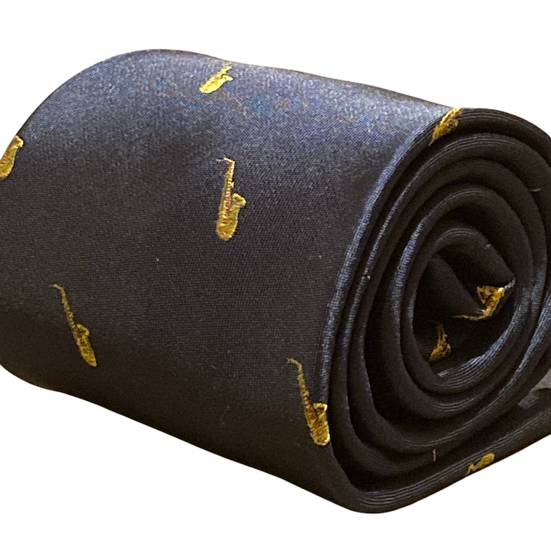 Saxophone Gifts - 60+ Gift Ideas for 2025