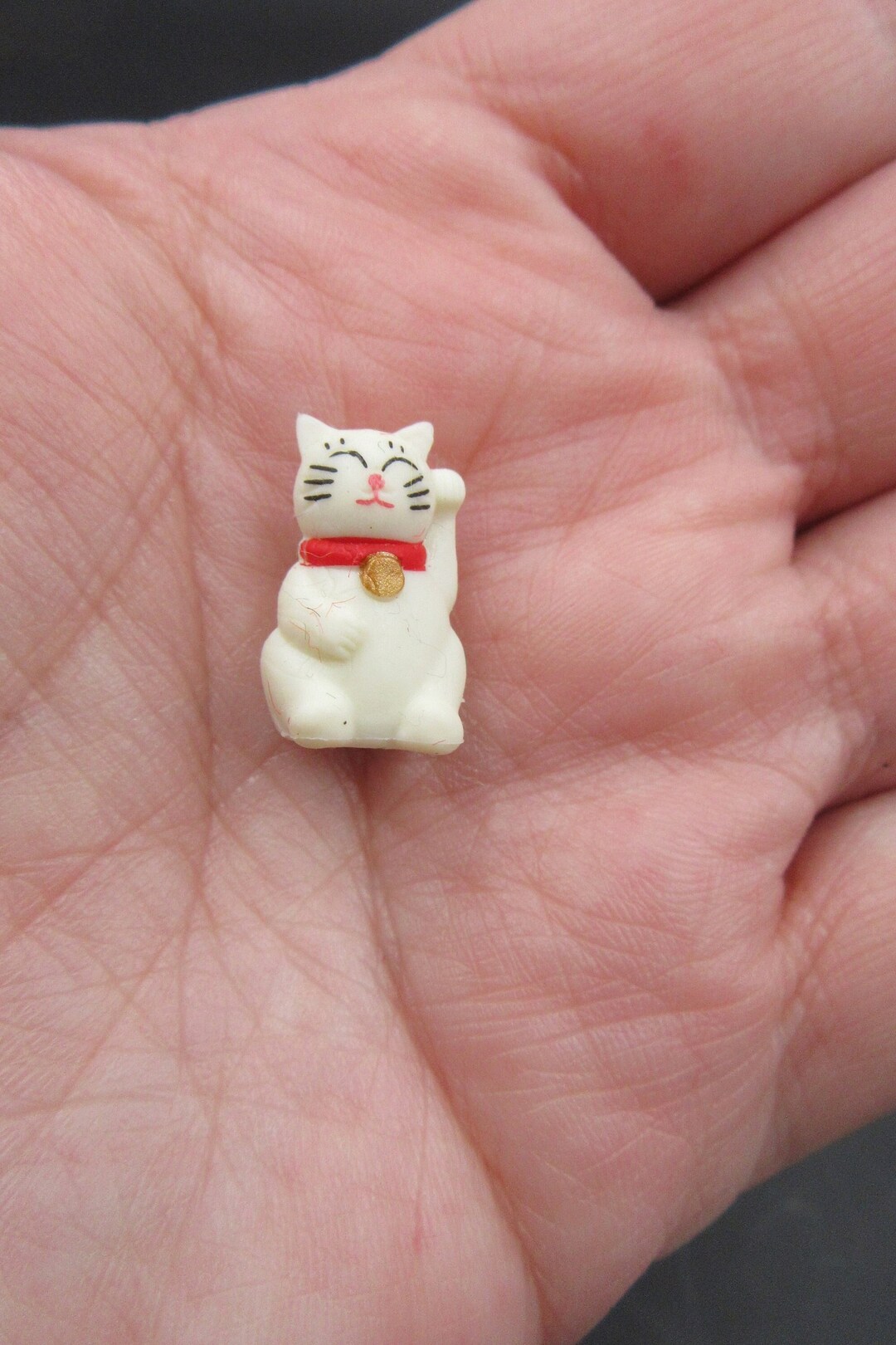 Lucky Waving Cat, Miniature Cat, Mini Plastic Chinese Japanese Kitty ...