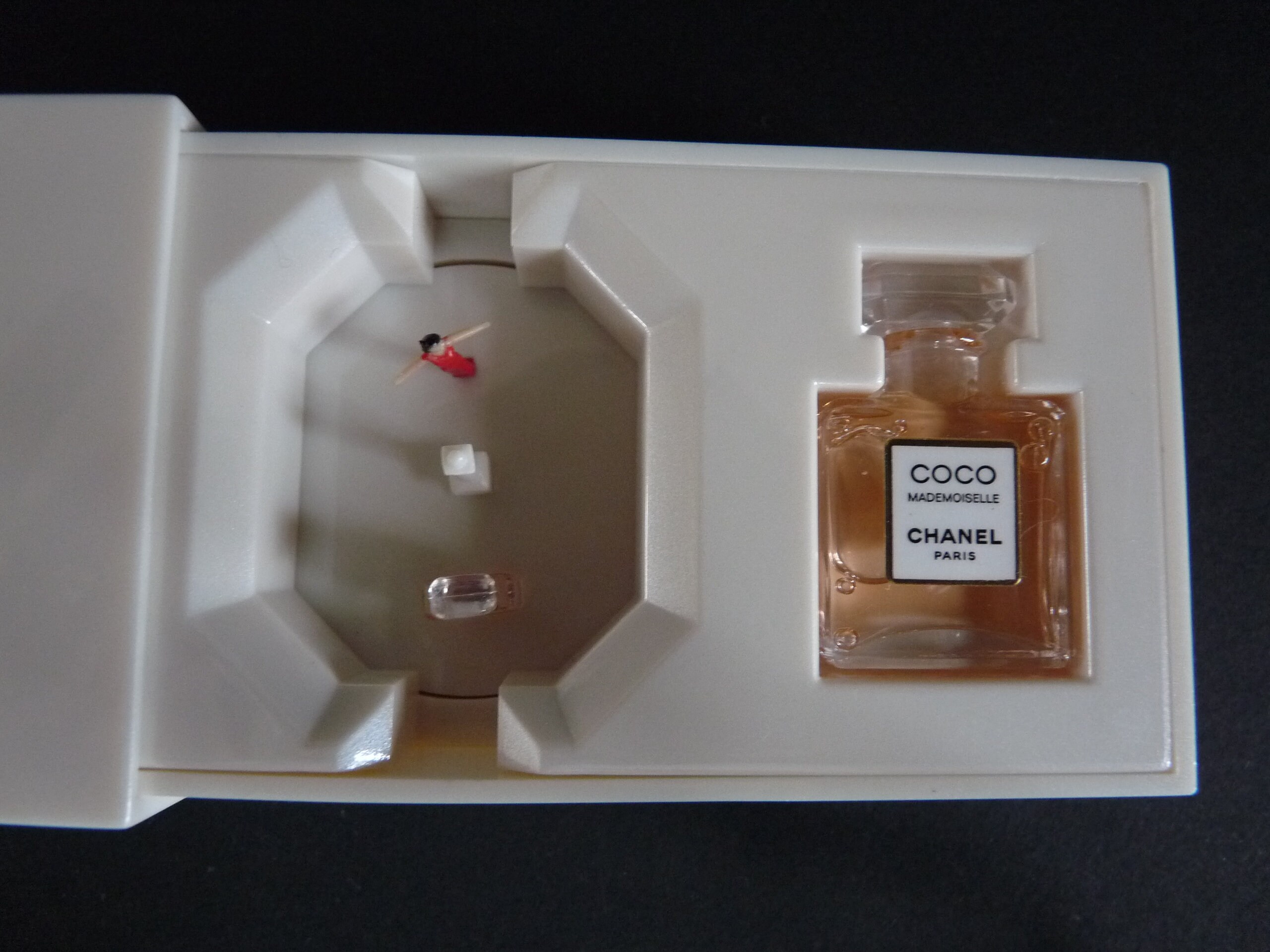 CHANEL Limited Edition Musical Box With Its Mademoiselle Coco Perfume ...