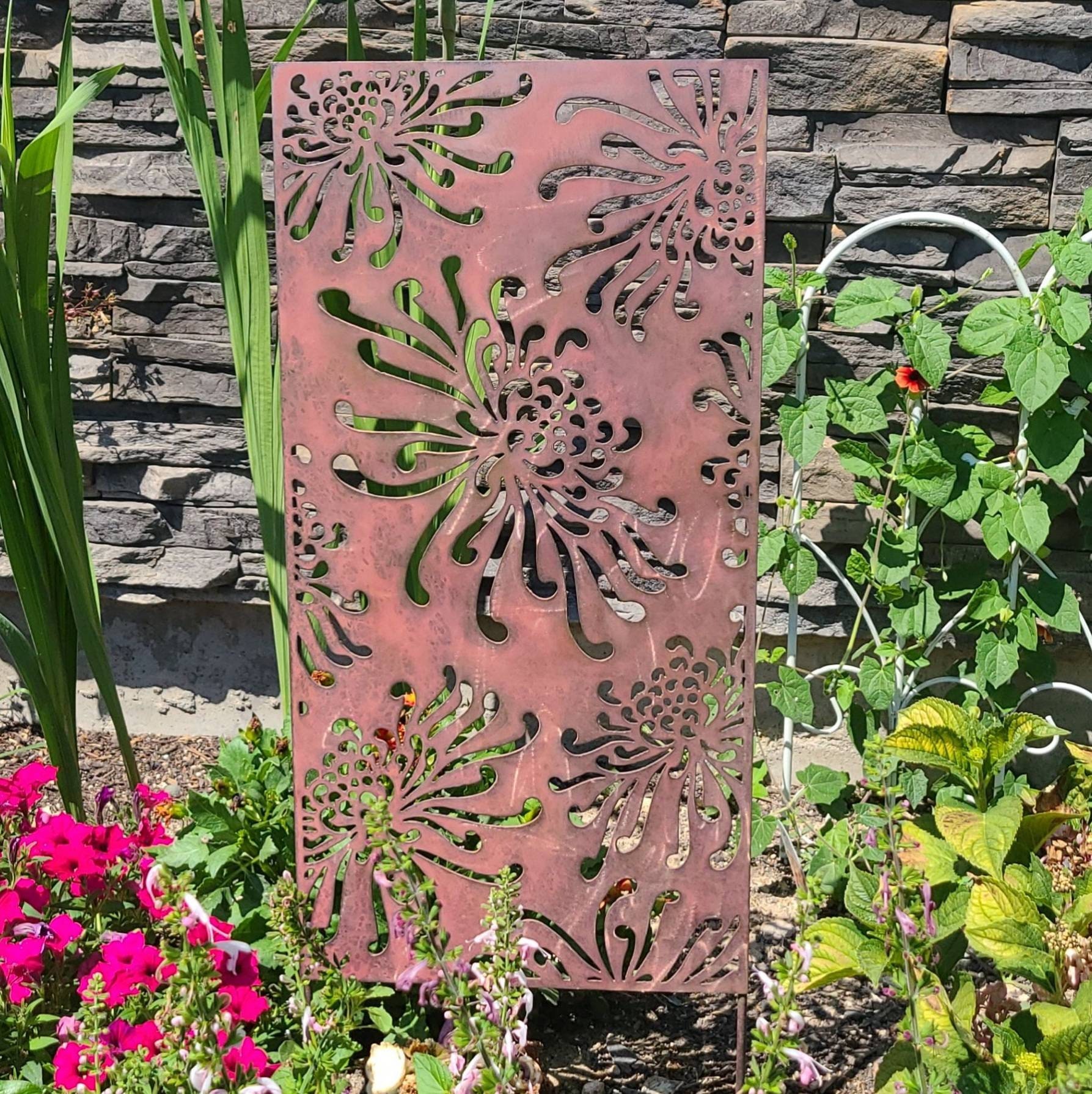 Metal Flower Privacy Garden Panel Screen, Rusty Mum Garden Wall Art ...
