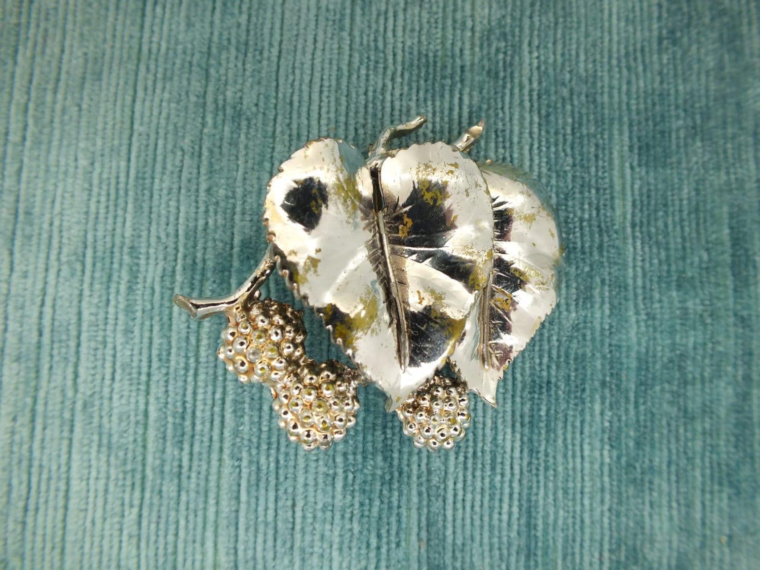 Signed Exquisite Brooch - Vintage Double Leaf & Berries Brooch ...