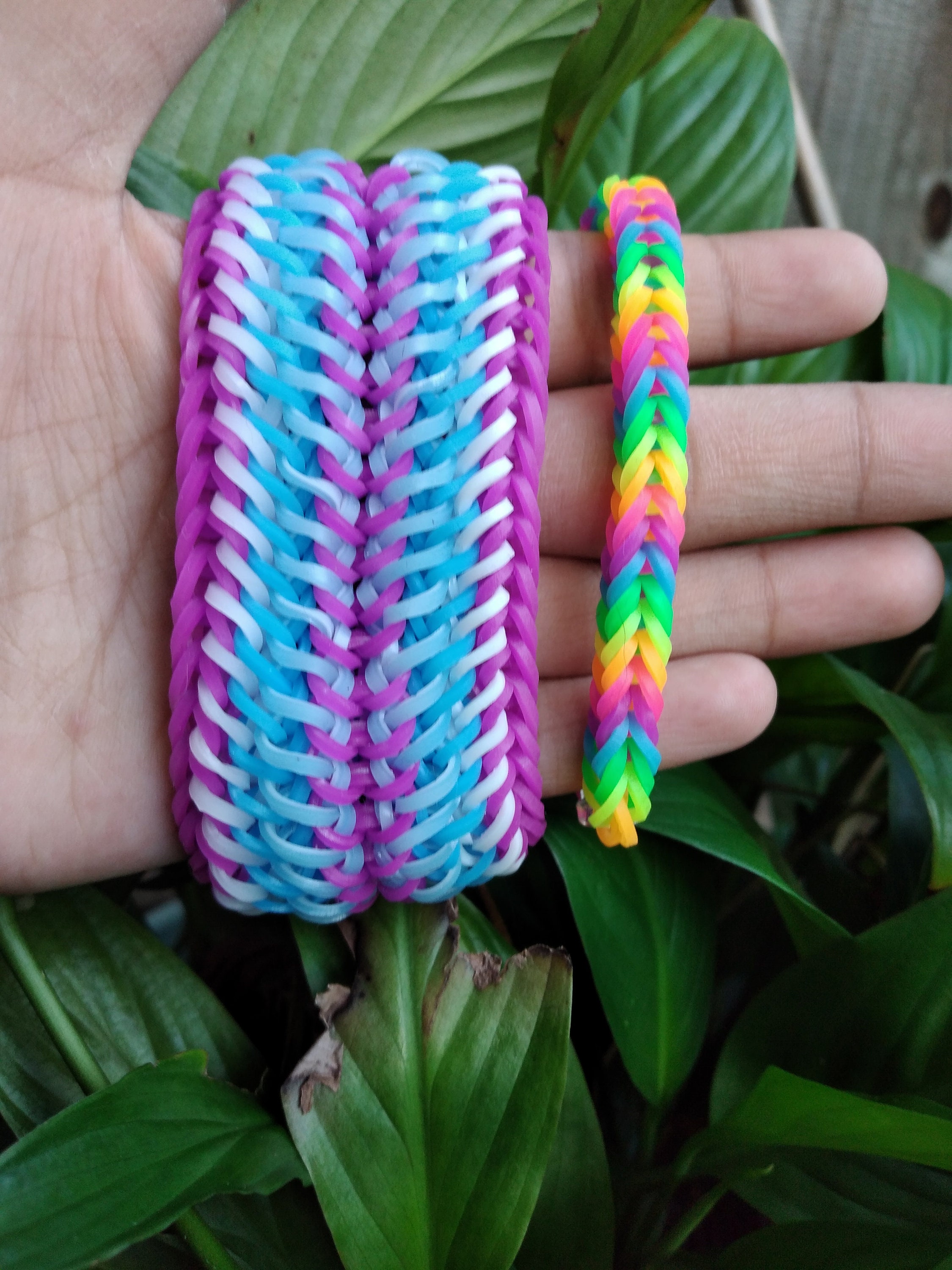 Set of 10 Rainbow Loom Bracelets Fun Loom Bracelets Loom Bands Sensory ...
