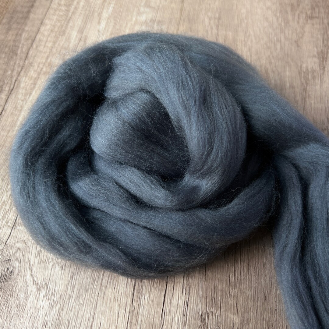 2oz Kestrel Merino Wool Roving, Needle Felting Wool, Gray Merino Top ...