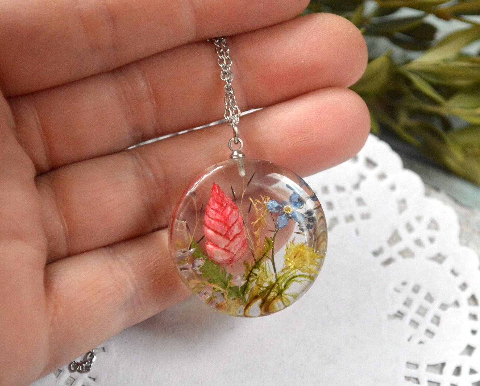 Wildflowers Necklace Resin Terrarium Botanical Pendant Mother's Day ...