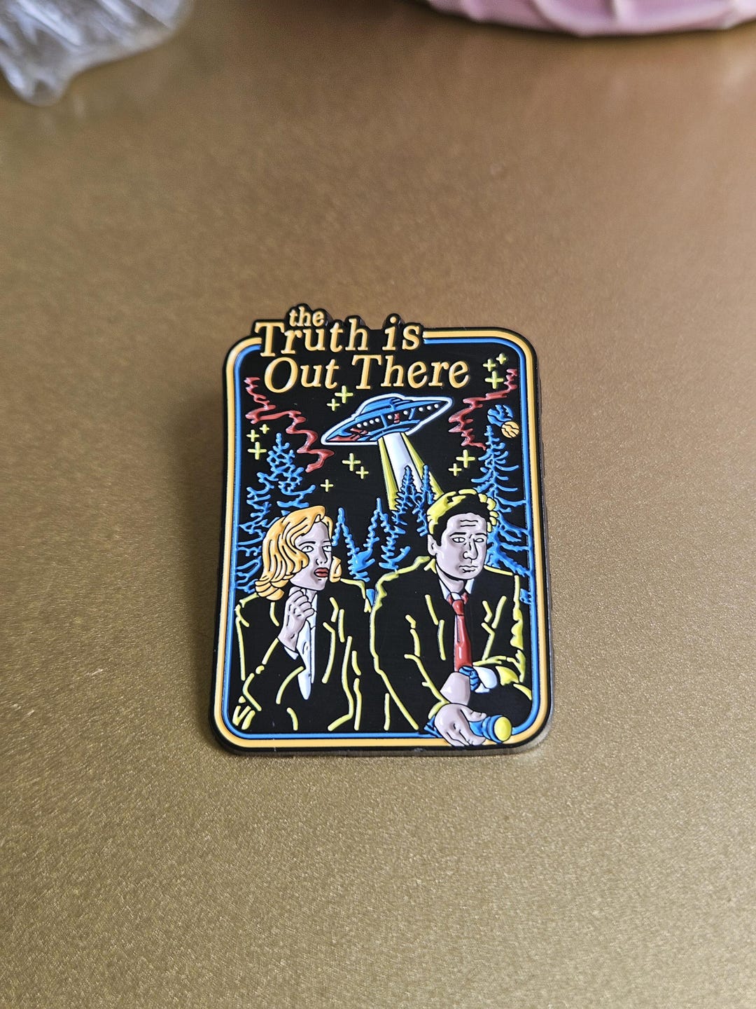 X-files Pin. Ufos. TV Show Pin. Mulder and Scully. the Truth is Out ...