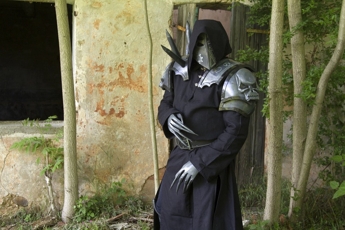 MADE TO ORDER Warhammer 40.000 Daemon Costume for Cosplay - Etsy