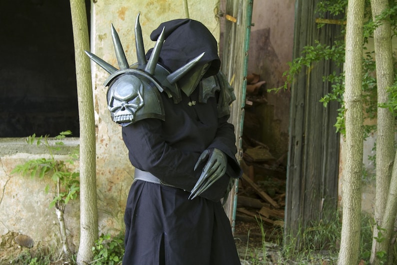 MADE TO ORDER Warhammer 40.000 Daemon Costume for Cosplay - Etsy