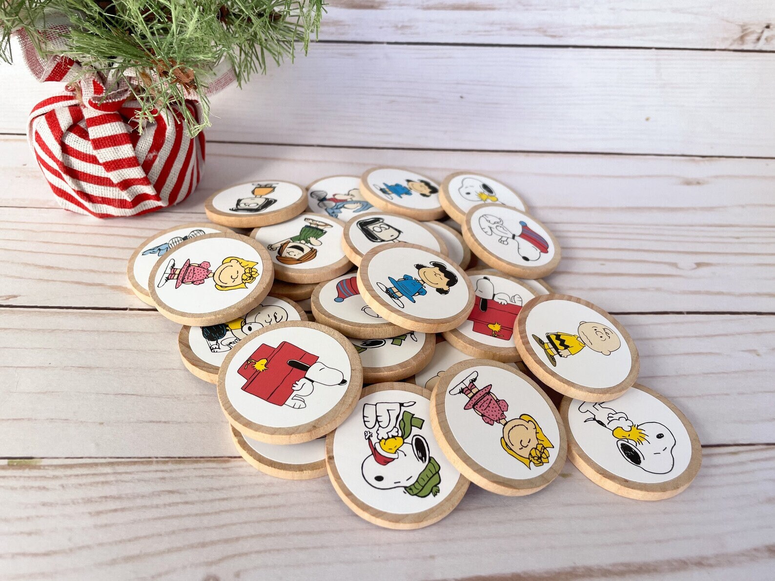 Snoopy and Friends Memory Game - BEAGLE - Holiday Family Activity ...