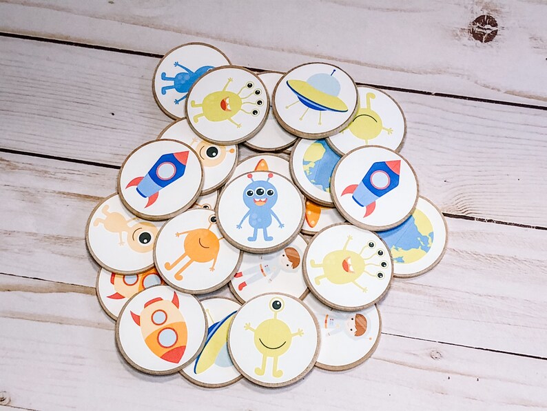 Space Alien Astronaut matching memory game spaceship and | Etsy