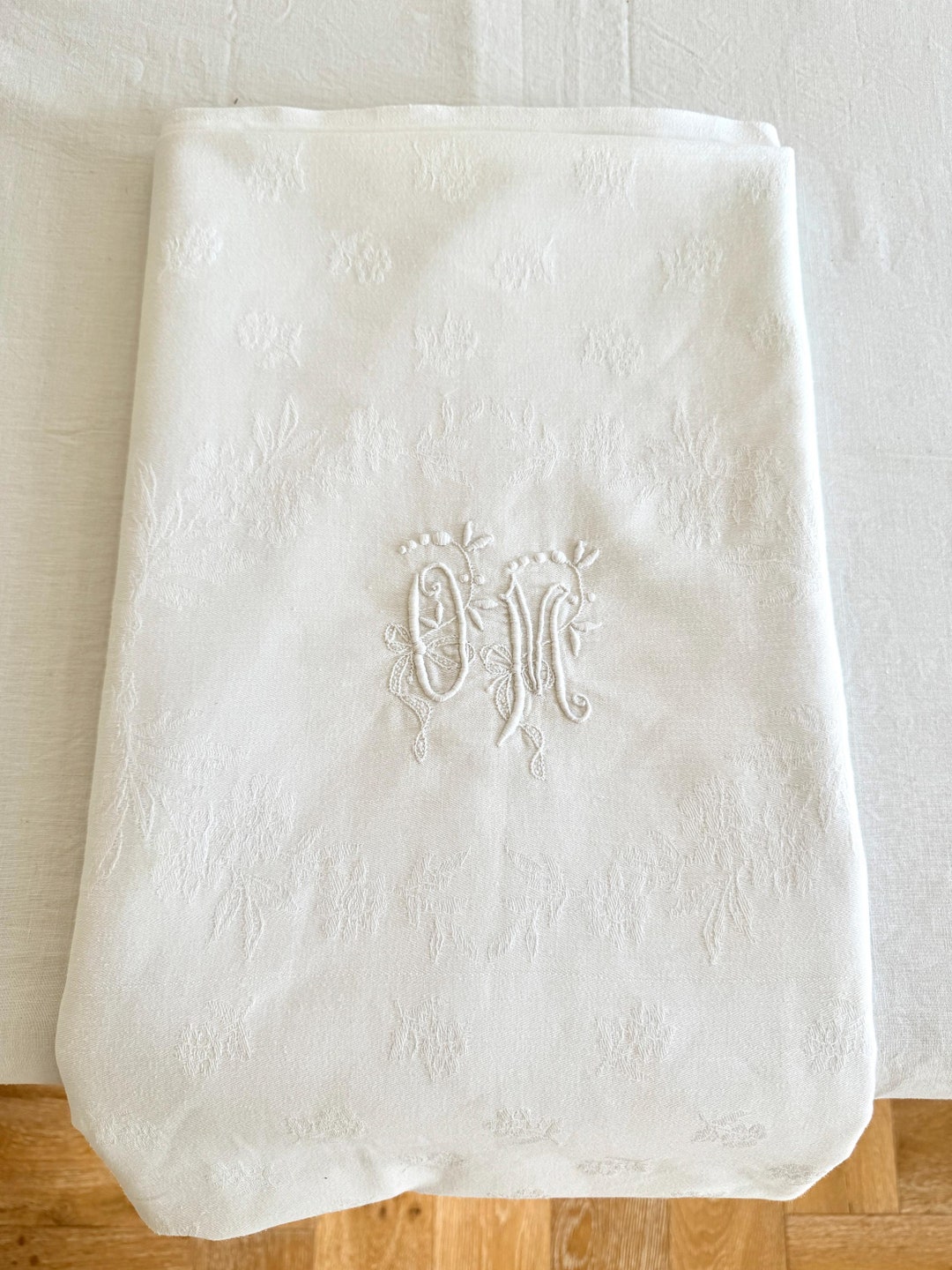 Vintage Monogrammed Square Tablecloth, OM Embroidered Monogram ...