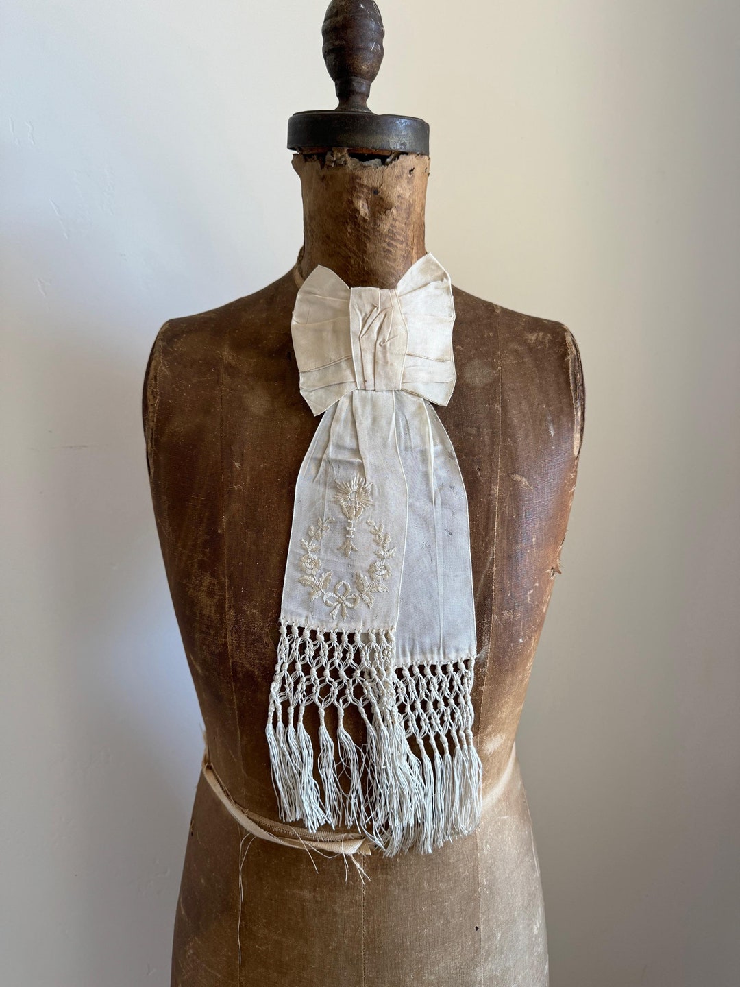 Vintage French Silk Communion Bow, Embroidered Sash With Fringes - Etsy