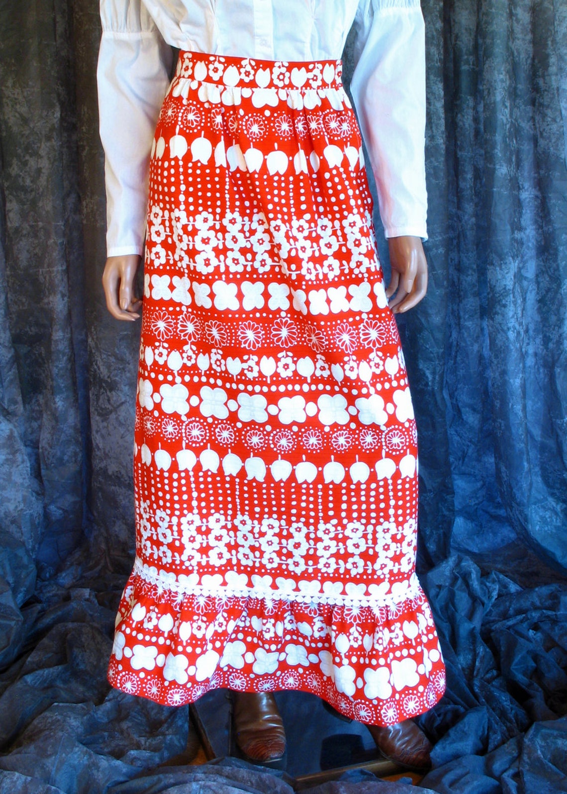 Vintage 1970s Skirt / Vintage 70s Pop Art Maxi Skirt / Novelty Border ...
