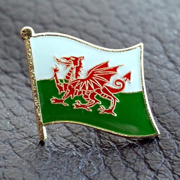 Welsh Dragon Pin - Etsy