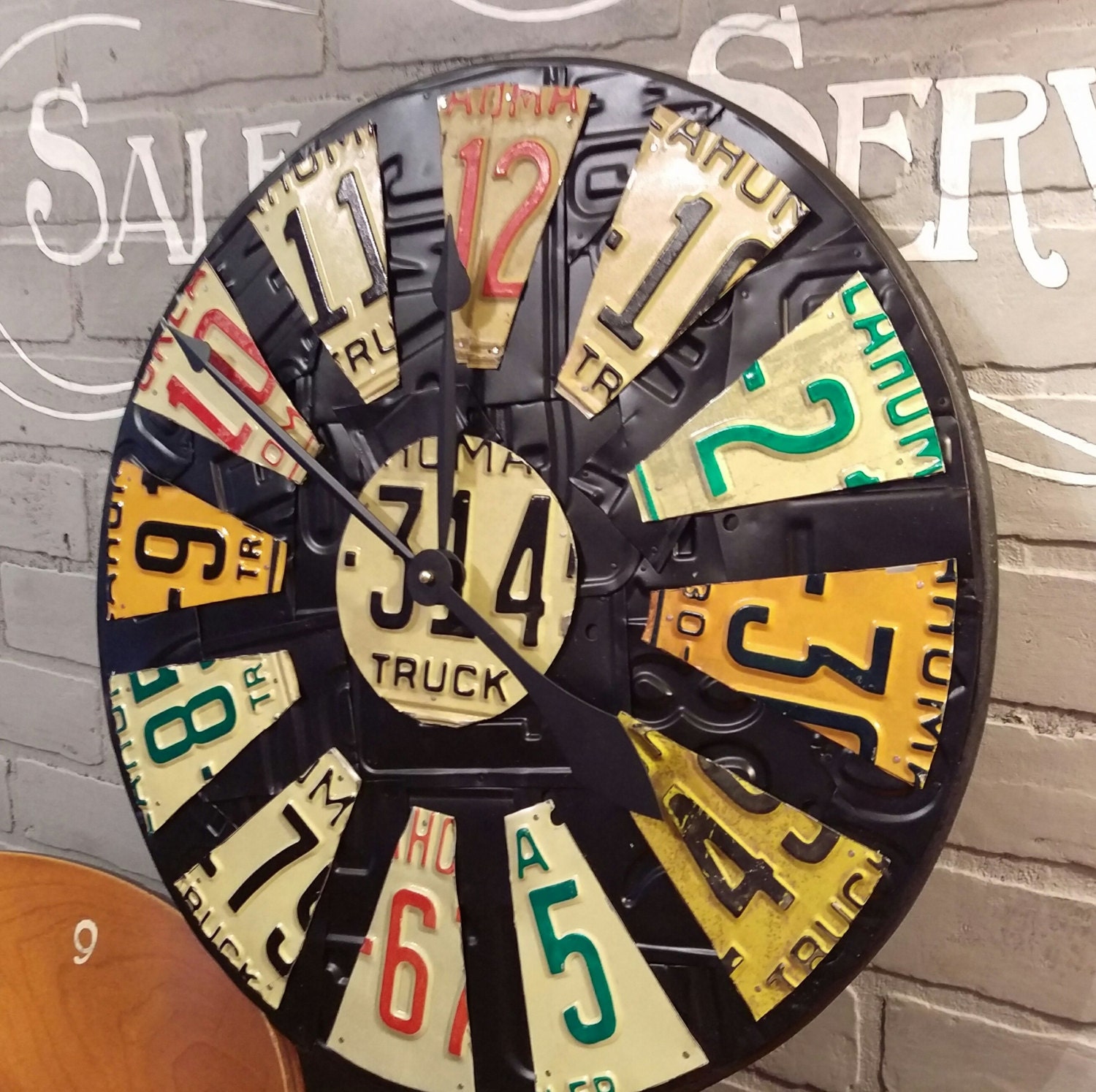 Vintage License Plate Clock - Etsy