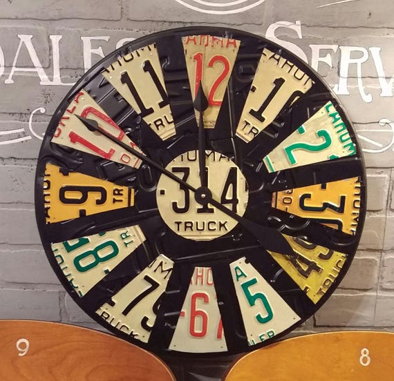Vintage License Plate Clock - Etsy
