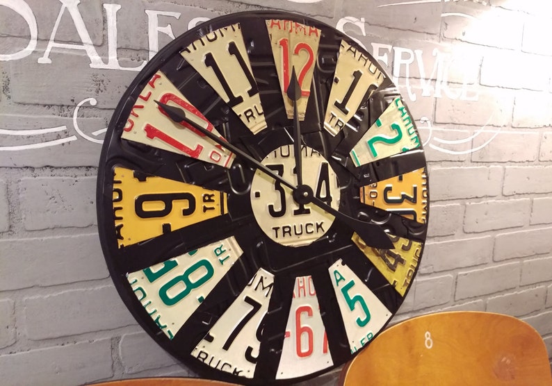 Vintage License Plate Clock - Etsy