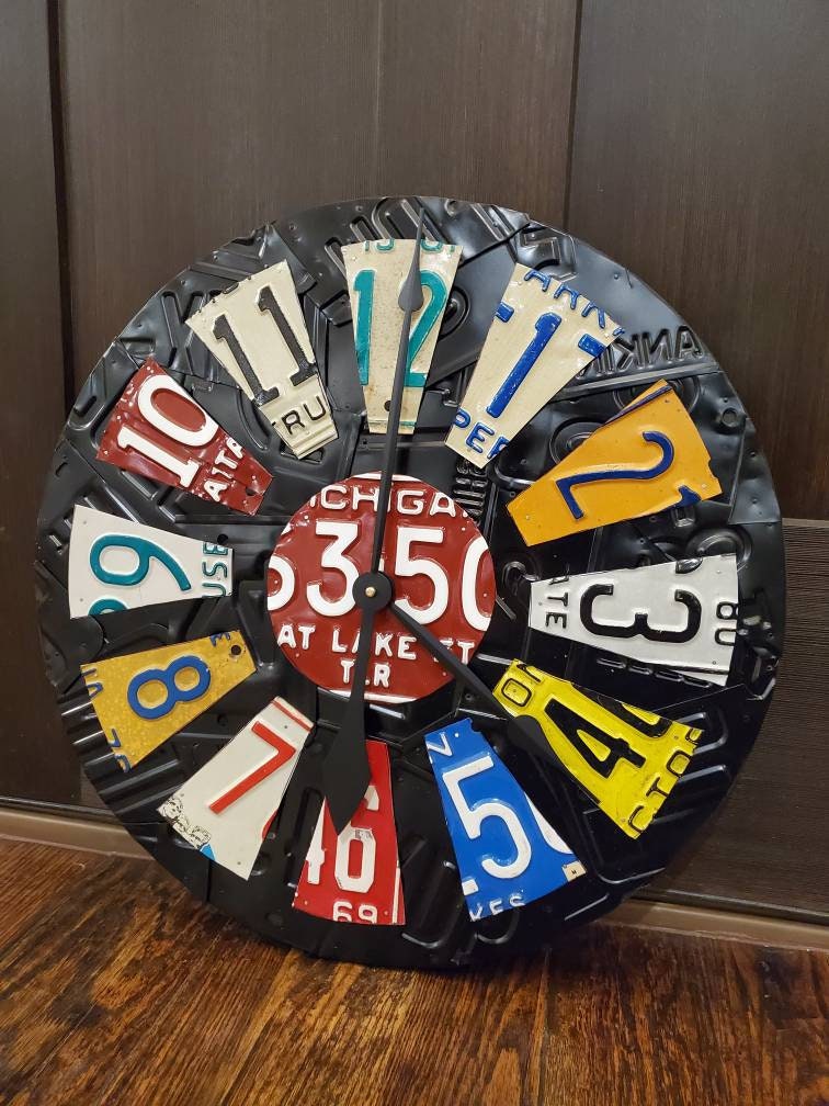 Vintage License Plate Clock - Etsy