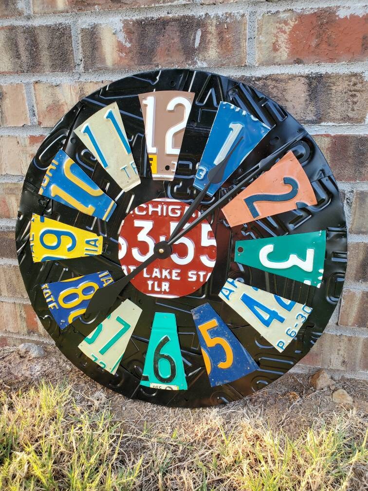 Vintage License Plate Clock - Etsy