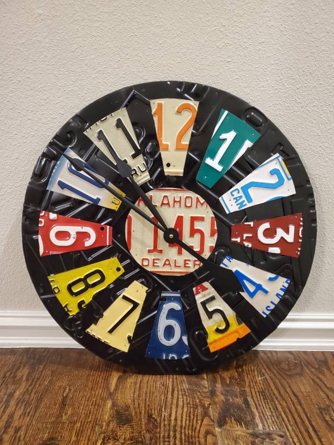 Vintage License Plate Clock - Etsy