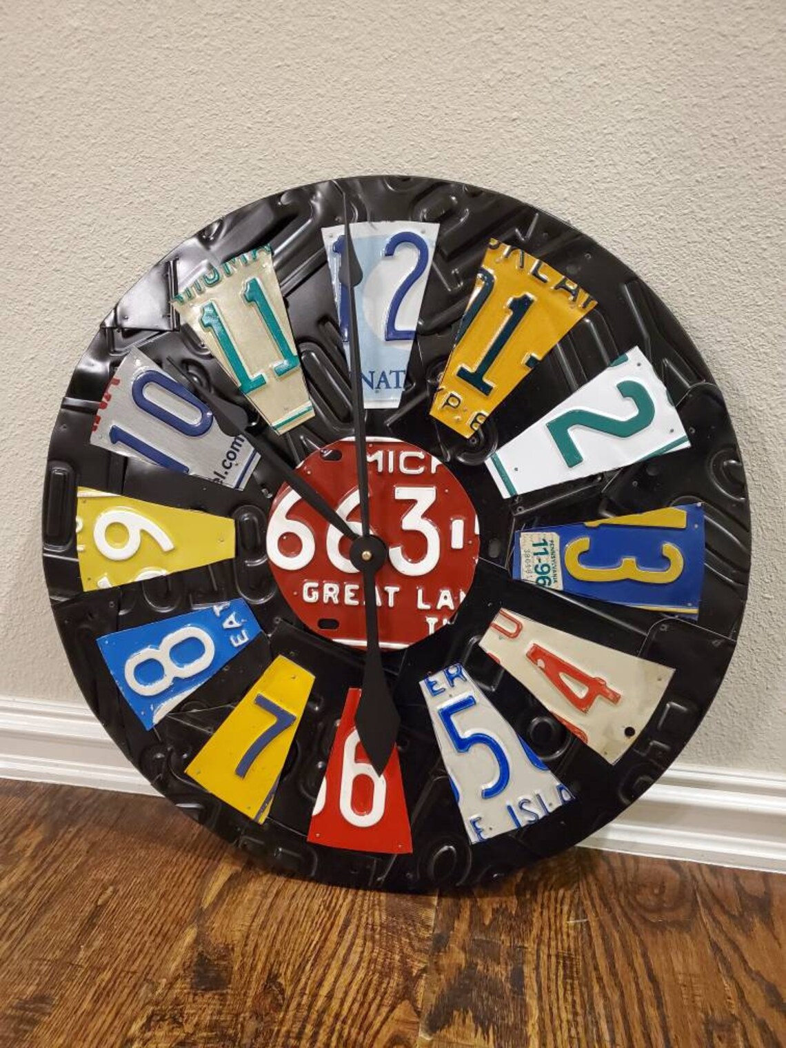 Vintage License Plate Clock - Etsy