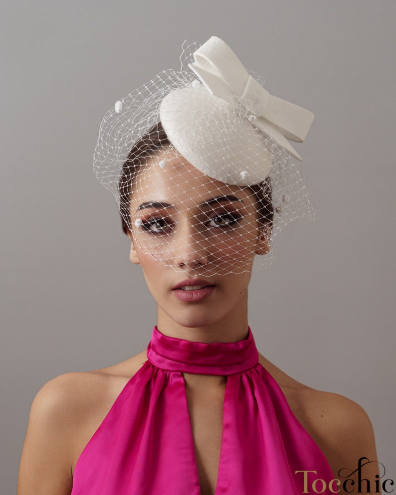 Tocado de fieltro blanco con lazo para novia Tocado con velo - Etsy España