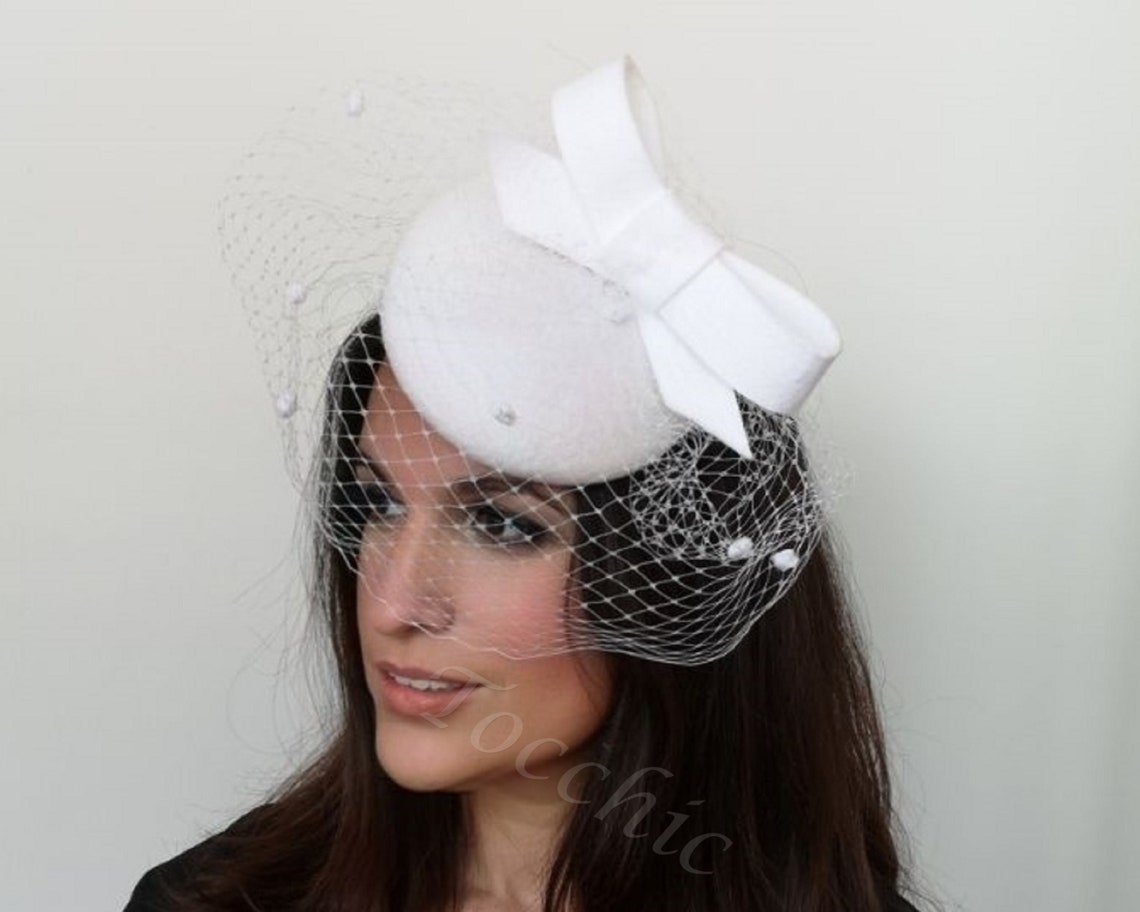 Tocado de fieltro blanco con lazo para novia Tocado con velo | Etsy