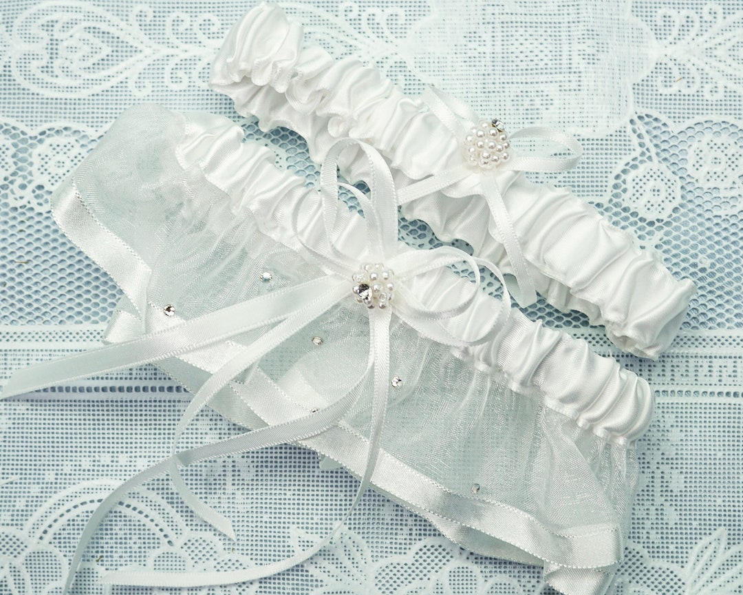 White Wedding Bridal Garter Set, Toss Garter, Keepsake Garter, Garter ...