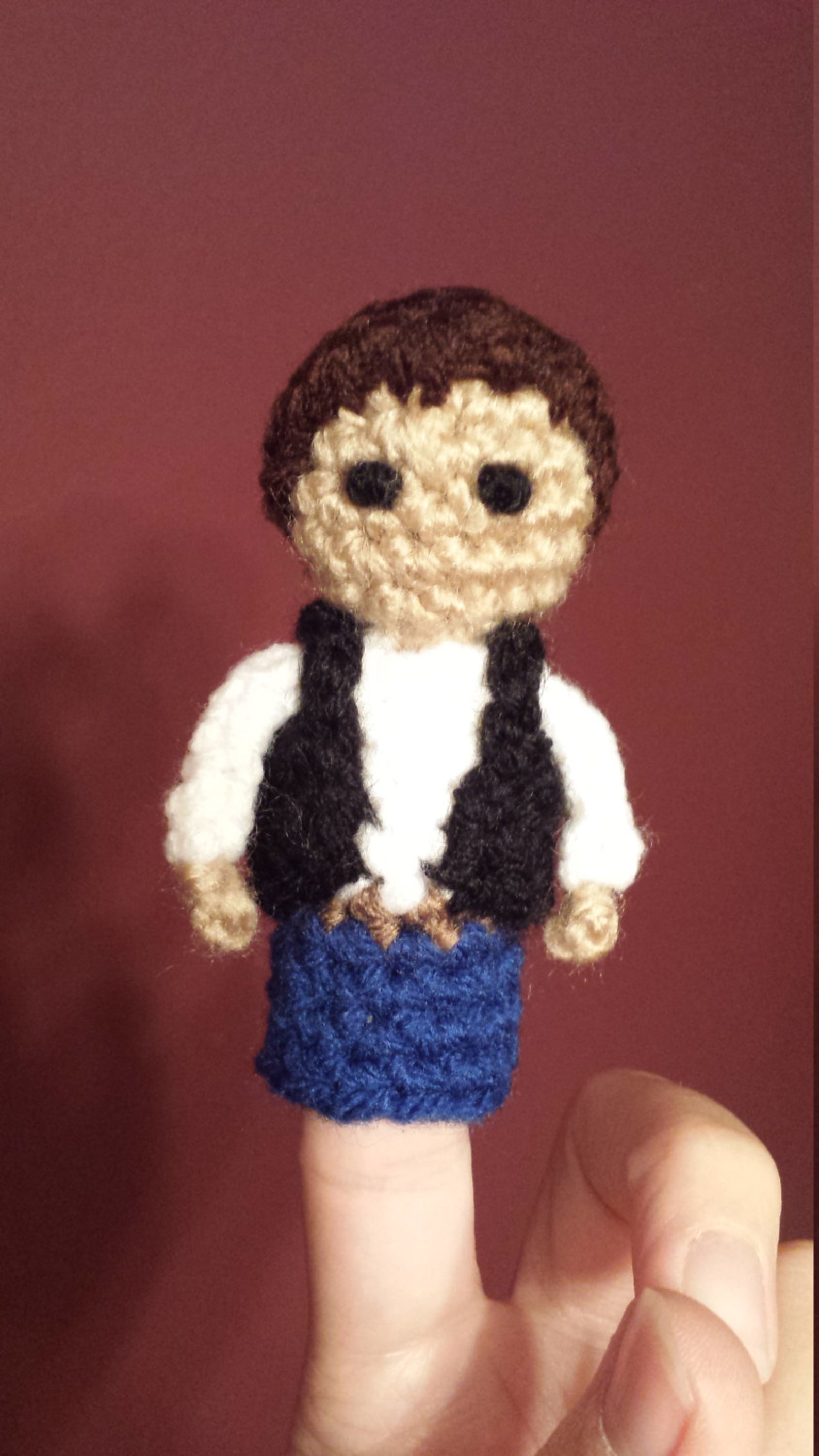 Han Solo Crochet Finger Puppet Pattern, Star Wars Finger Puppet Pattern ...