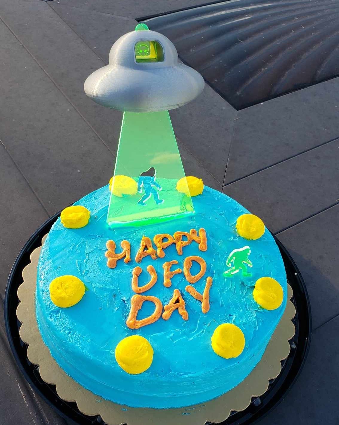 UFO Cake Topper - Etsy