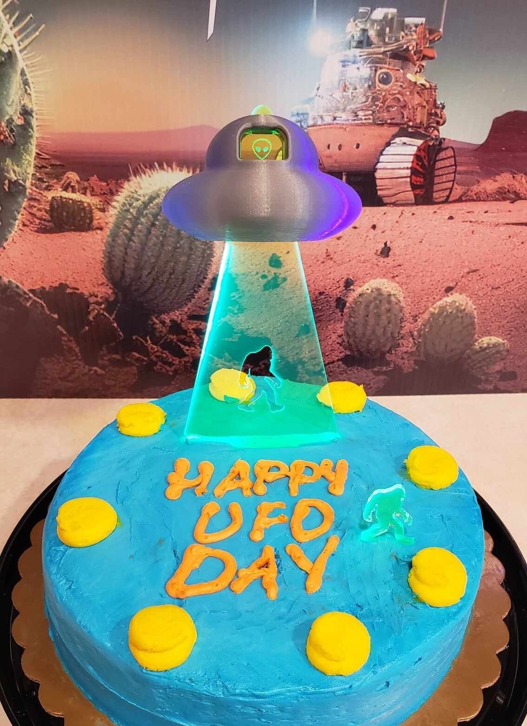 UFO Cake Topper - Etsy