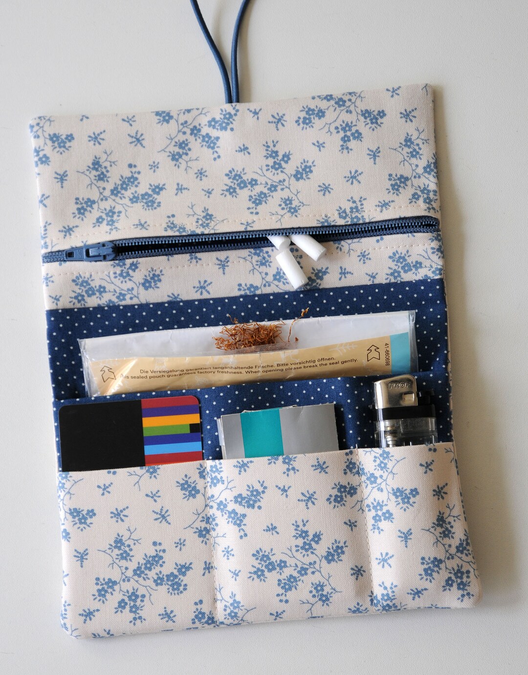 Bolsa para tabaco Blümchen bolsa con ruedas azul blanca bolsa con ...