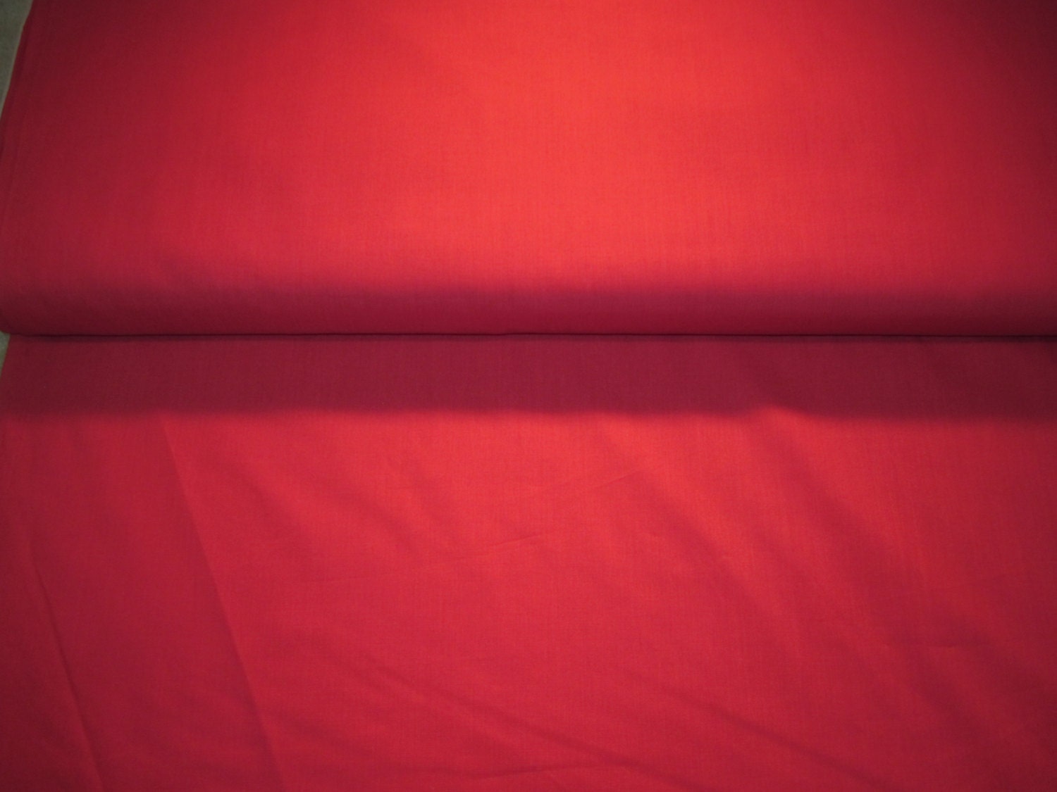 Christmas Red Fabric, Vintage, Unknown Maker, Polyester/cotton Blend ...