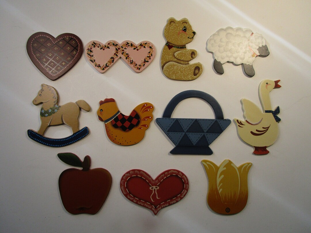 11 Country Folk Pre-painted Wood Cutouts for Crafts Ornaments 34x1/8,3 ...