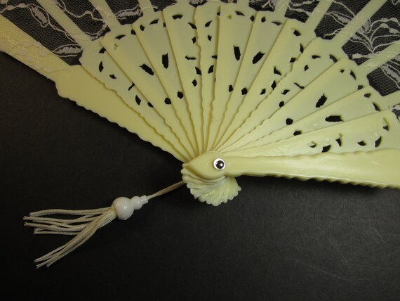 9" Ivory folding fan, 18" spread, for weddings, photo… - Gem