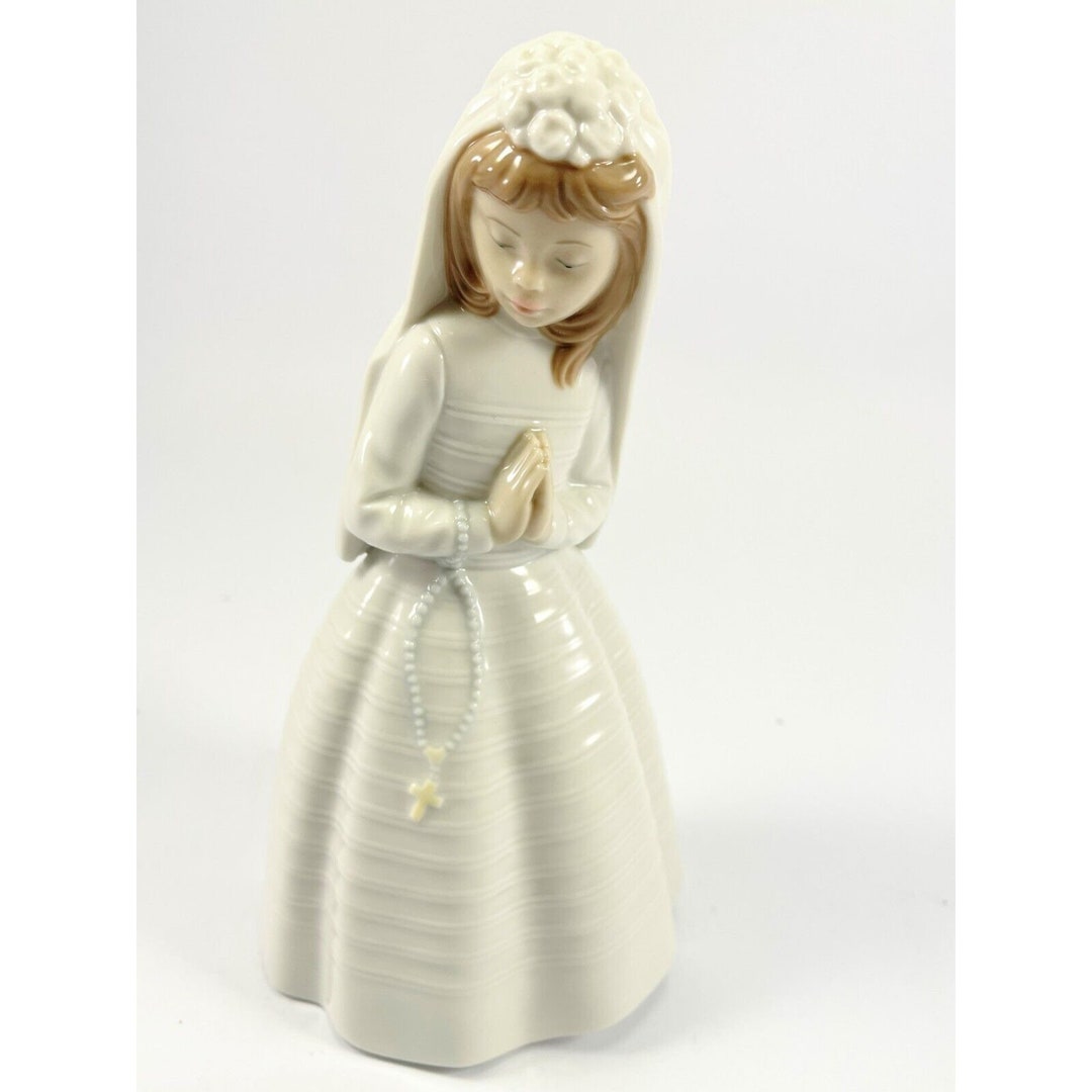 Lladro NAO First Communion Girl & Rosary FIGURINE Handmade - Etsy