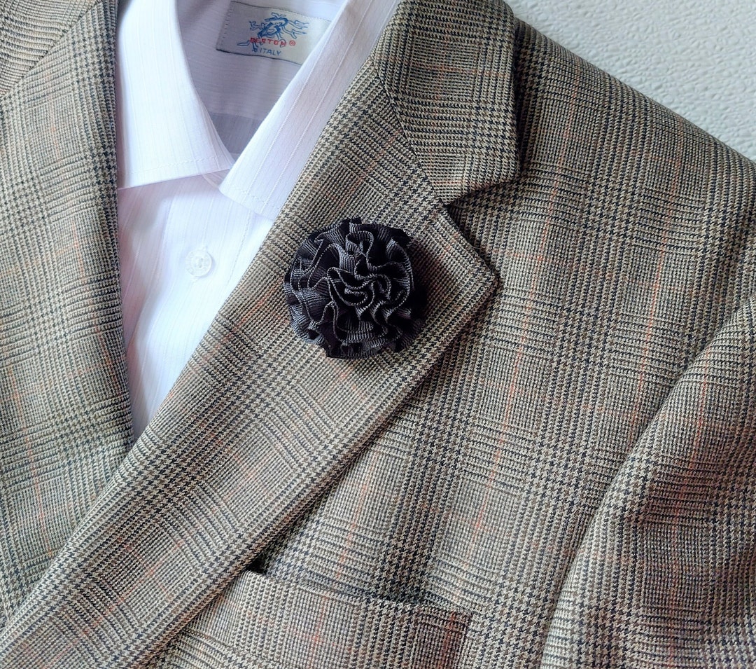 Black Carnation Lapel Pin - Flower Boutonniere Brooch for Men's Suits ...