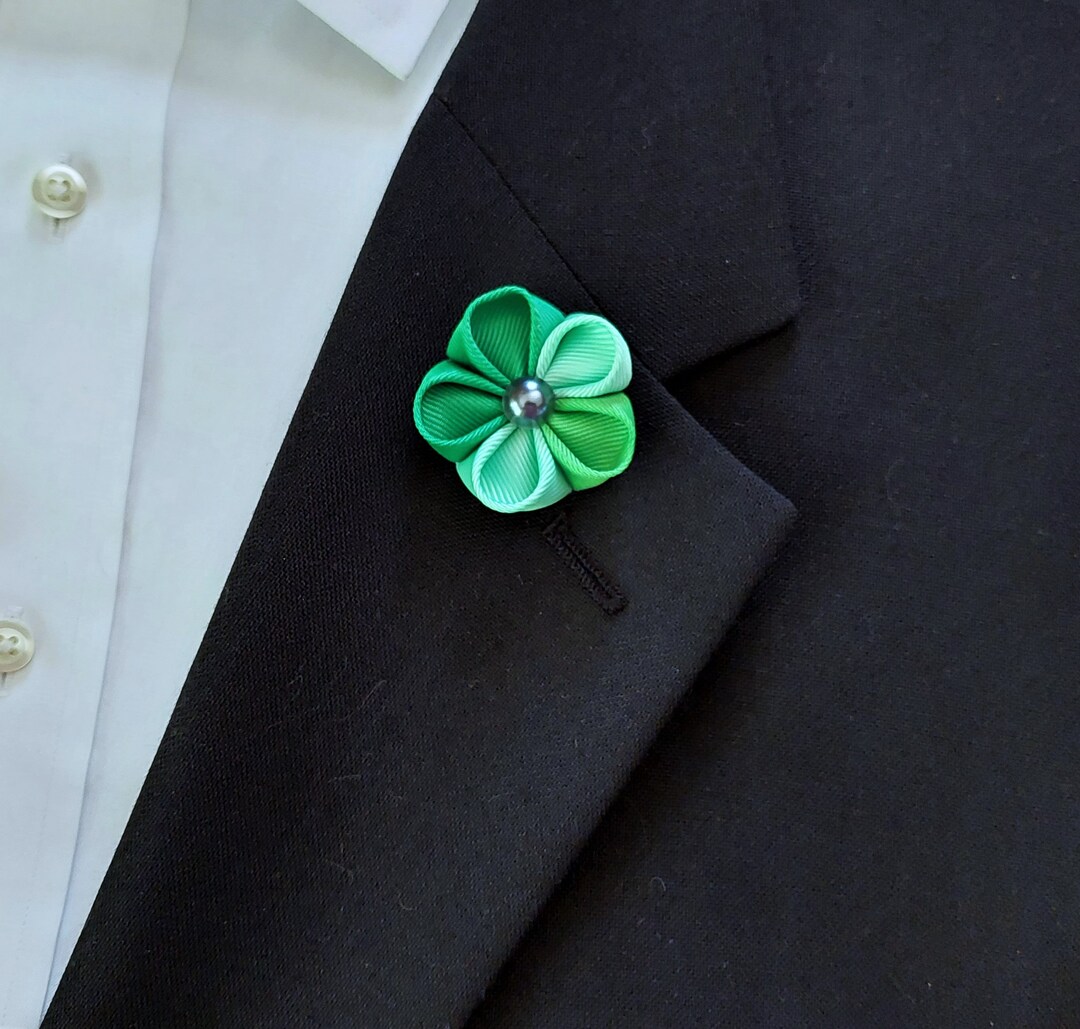 Emerald Green Flower Lapel Pin - Men's Brooch Boutonniere for Suit ...