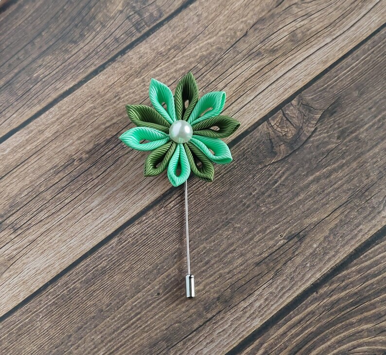 Emerald Green Flower Lapel Pin. Kanzashi Brooch Boutonniere for Men's ...