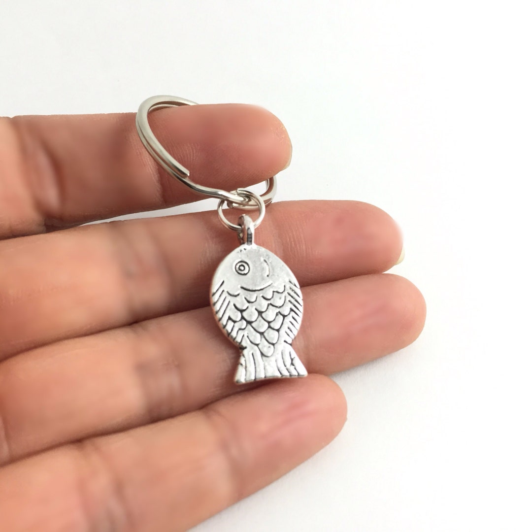 Fish Keychain, Silver Two Sided Fish Keyring or Purse Charm, Sea Ocean ...