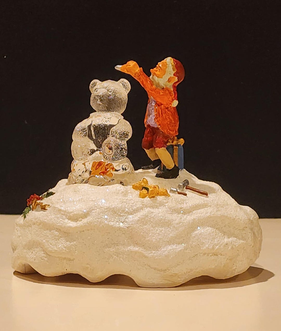Santas Crystal Valley Christmas Lightup Figurine "a Cuddly Masterpiece ...