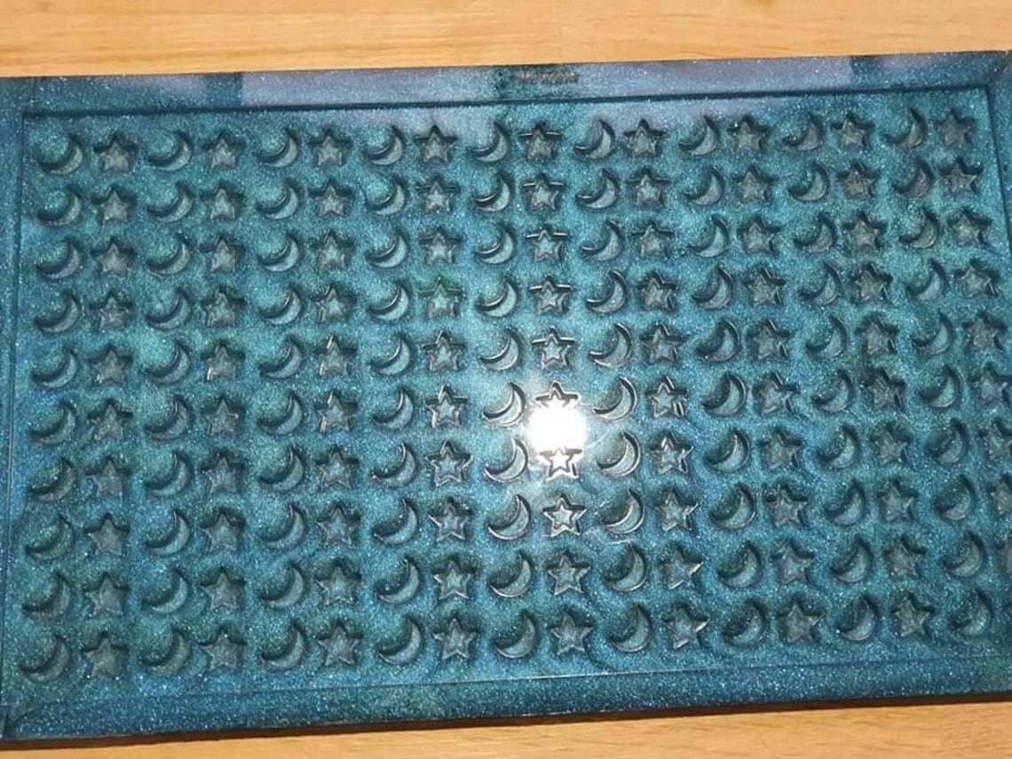 Moon & Stars Scoop / Scoopy / Scoopies / Tiny Melts Silicone Mould - Etsy