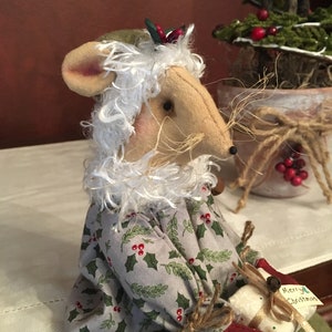 Primitive Winter Mouse , Christmas Thyme Mouse , Rustic Room Decor ...