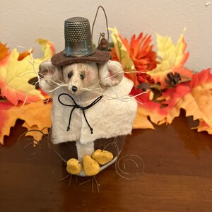 Thanksgiving Pilgrim Mice Table Decoration - Handmade Thanksgiving ...