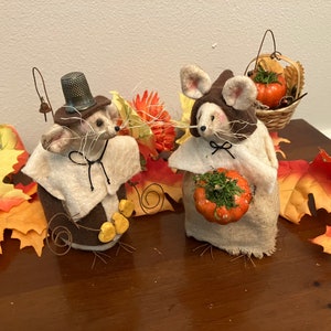 Thanksgiving Pilgrim Mice Table Decoration - Handmade Thanksgiving ...