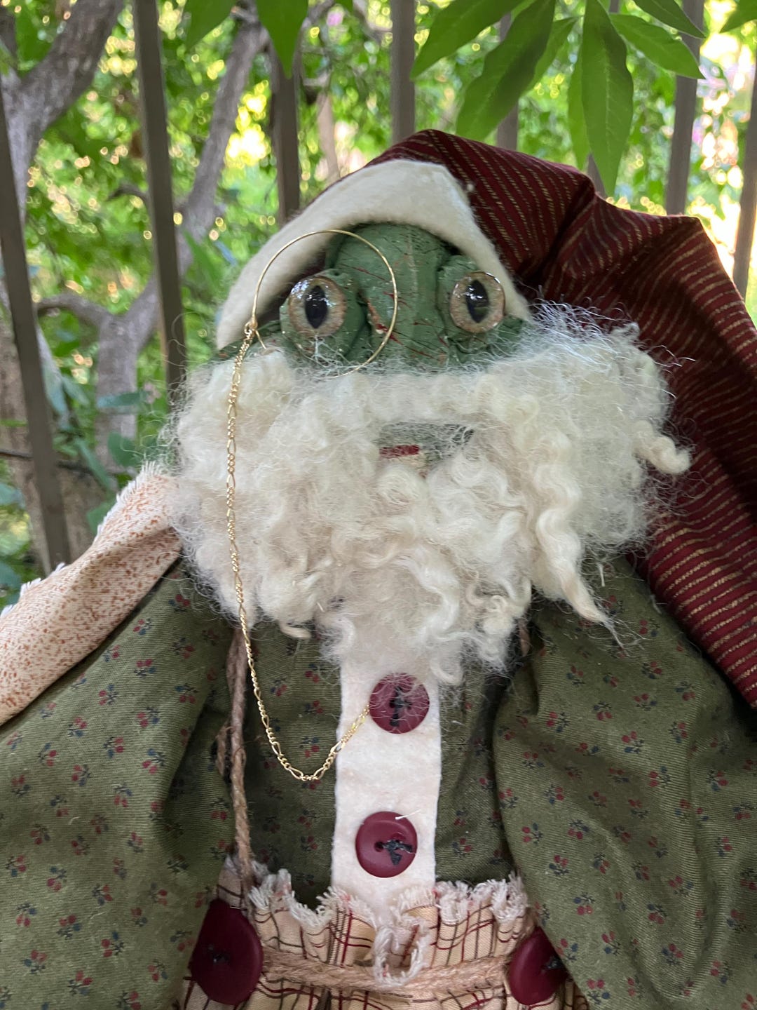 Santa Toad With Removeable Beard - Shelf Sitter Holiday Display Doll ...