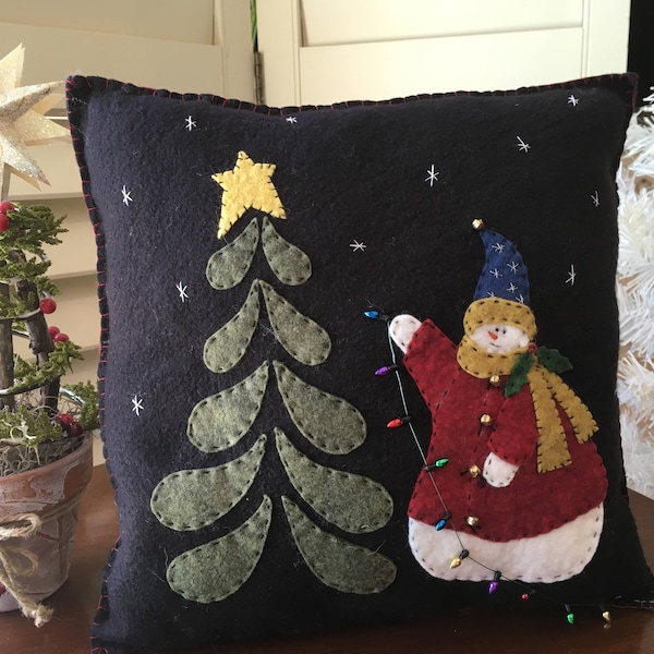 Wool Applique Pillow - Etsy