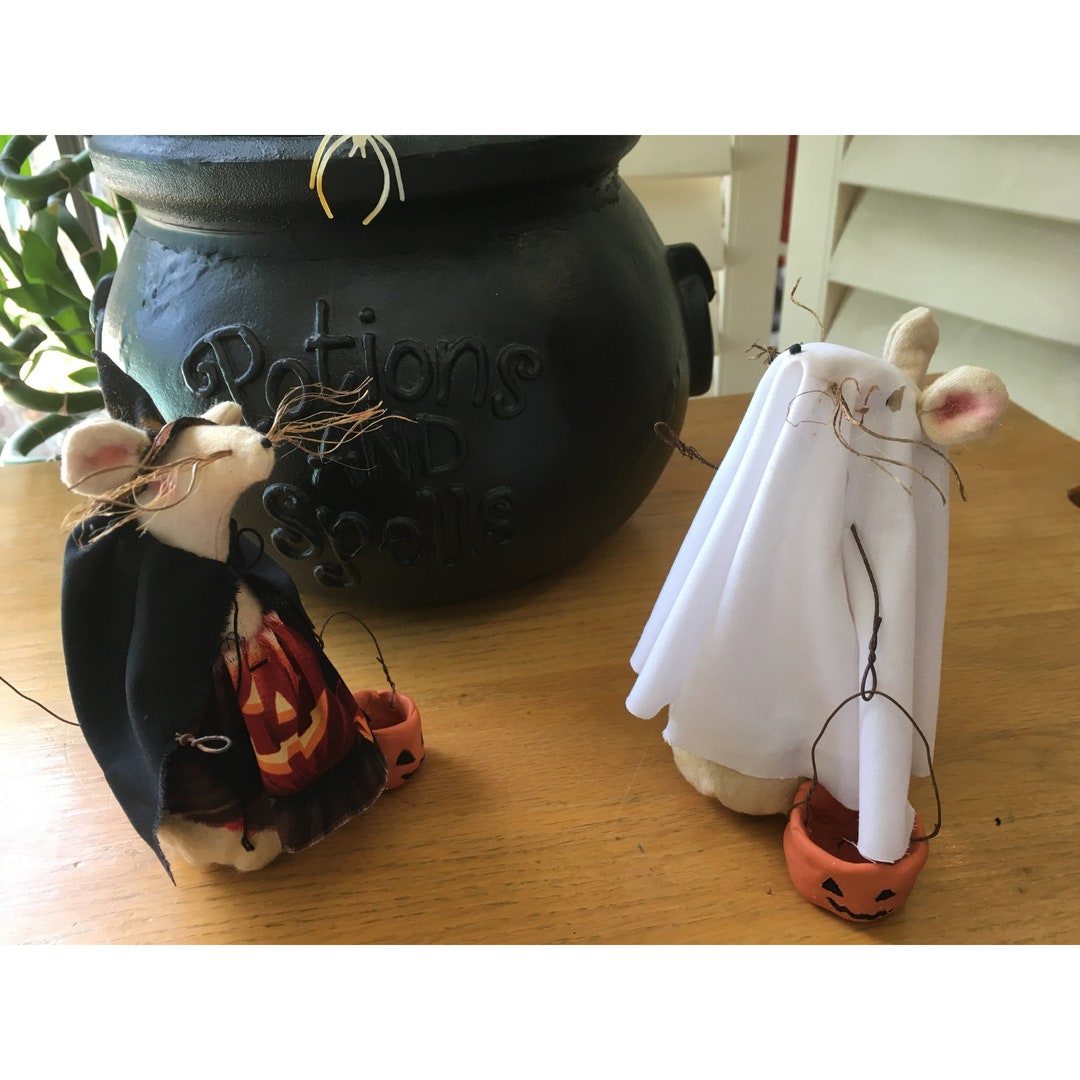 Primitive Handmade Mice in Halloween Costumes, Spooky Decoration ...