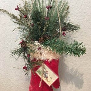 Winter Mittens Wall Hanging - Primitive Mittens - Primitive Mice ...