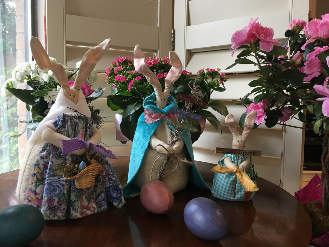Spring Rabbit Family - Country Rabbit - Easter Table Display - Easter ...